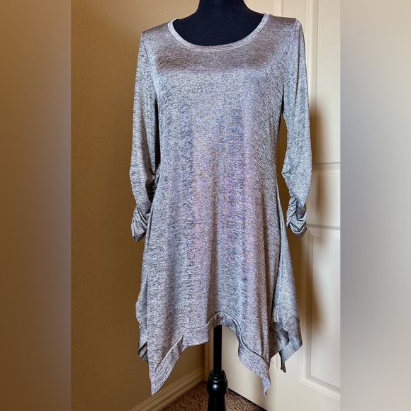 Grace Elements | Tops | Grace Elements Beautiful Grey Silver Metallic ...